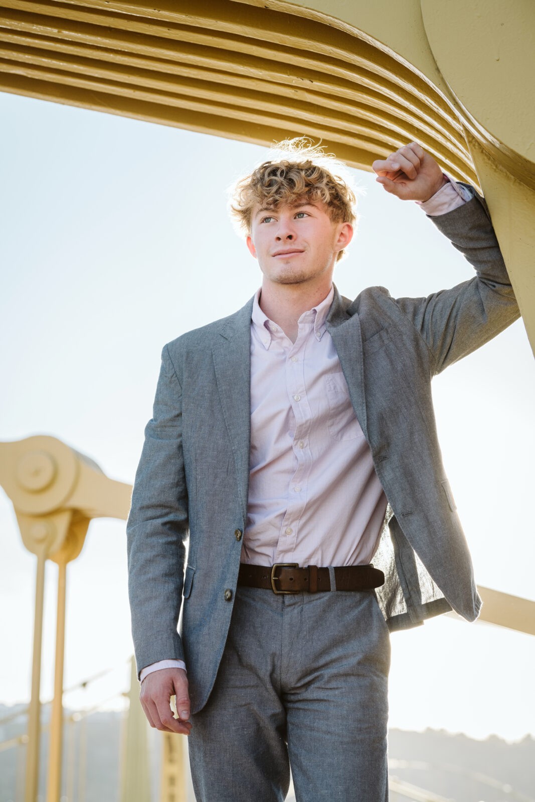 Best Places for Senior Sunset Photos in Pittsburgh | Laura Mares